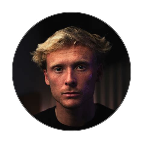 About Thomas Willis Medium