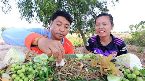 ก้อยกุ้งเต้น สดๆจากสระมีแต่โตใหญ่ๆ หอมพริกข้าวคั่วแกล้มลูกโดดเผ็ดๆ