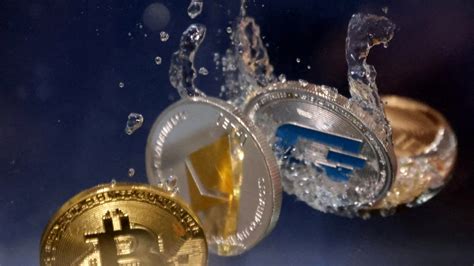 Bitcoin Falls To 61 000 As Hong Kong Crypto ETFs Struggle