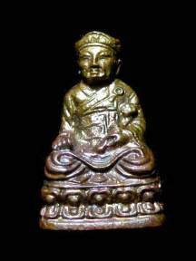 1 รูปหล่อ พิมพ์หัวหมวกอุดกริ่ง หายาก ไต่ฮงกง รุ่น 2 ปี 2513 สภาพสวย เก็บเก่า หลวงปู่โต๊ะ