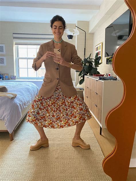 What Do I Wear If I Want To Look Professional Be Comfortable And Still