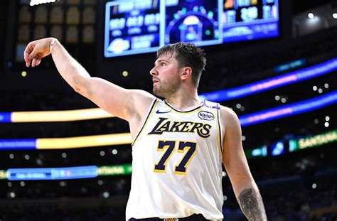 Nba／垃圾話噴不停！湖人隊唐西奇：「我這輩子還沒有這麼多的空檔過！」