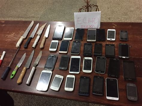 Celulares armas e drogas são apreendidos em celas de presídio no Amapá Amapá G1