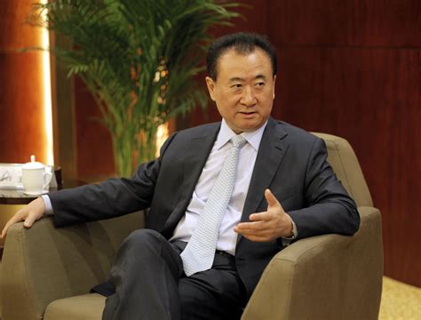 万达辟谣王健林去世王健林现身万达工作会议 凤凰网视频 凤凰网