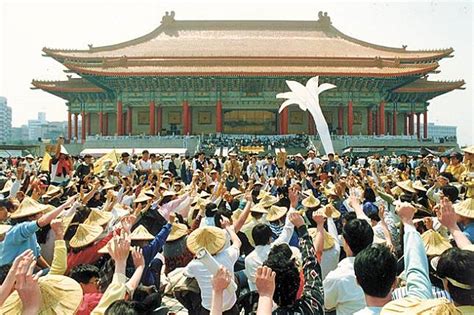 借勢野百合聲浪 終結萬年國會 中時新聞網 Line Today
