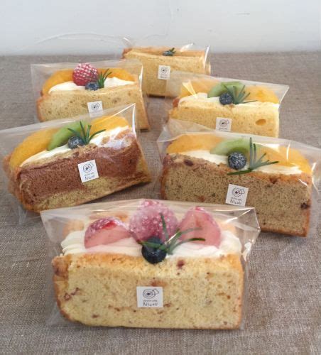 シフォンケーキ専門店 ニコリ シフォンケーキ ラッピング ベーキングレシピ ケーキ ラッピング