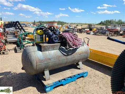 Air Compressor 1 Pallet Michener Allen Auctioneering Ltd