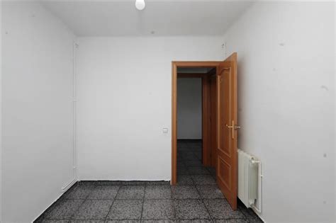 Piso En Venta En Sabadell Barcelona Calle Martinet