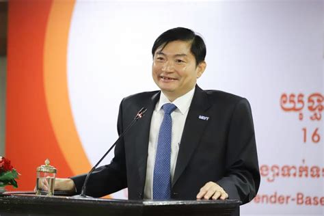 ឯកឧត្តម ហេង សួរ ក្រសួងការងារ និងបណ្តុះបណ្តាលវិជ្ជាជីវៈ Facebook