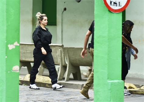 Audiência de custódia de Deolane Bezerra será na quinta feira e