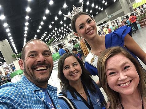 Miss Kentucky To Be In Owensboro Daviess County Christmas Parade