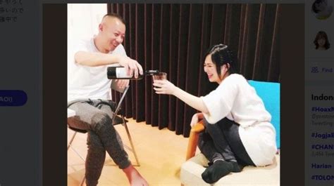 Sora Aoi Bintang Film Porno Jepang Dan Guru Seks Pujaan Cina