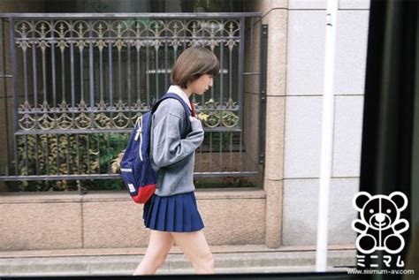 まなかかながavデビュー作でjk制服セックス