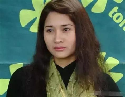 娛樂圈離不開他的婊姐妹——潛規則，她曾被三十多位導演「觸碰」 每日頭條