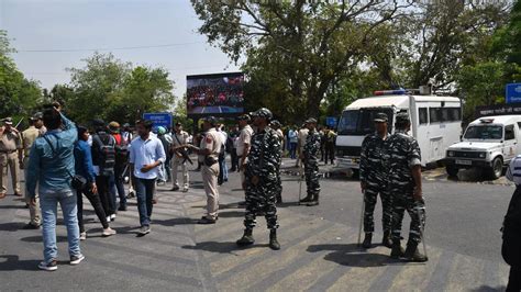 Aap Protests Arvind Kejriwals Questioning More Than 1000 Arrested