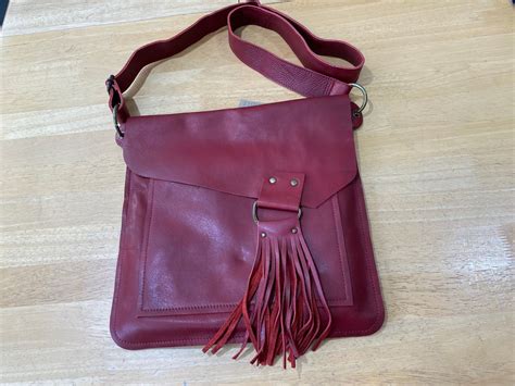 Lisa Leonard Deep Ruby Red Leather Cross Body Handba… Gem