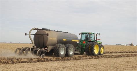 Five Reminders For Manure Application This Winter