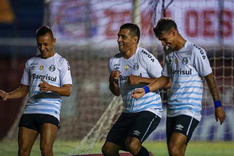 Rafinha Ferreira Diego Souza E Luiz Fernando Testam Positivo Para