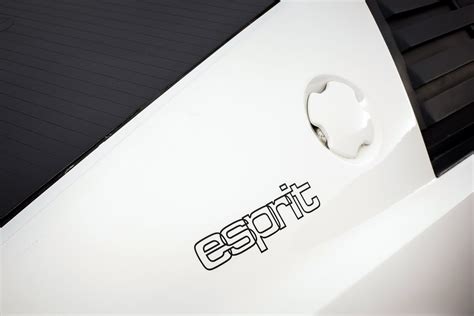 Elon Musk Buys Bond Movie Lotus Esprit Sub With The Intent To Make It