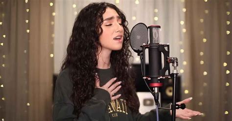 Young Woman Sings Powerful Worship Cover Of Oceans Faithpot