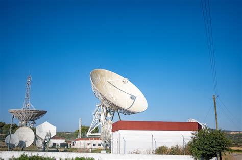 Premium Photo Earth Based Astronomical Radio Telescope