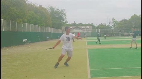 ロジャーフェデラーを目指して窪田テニス練習！バックスイングを深くするには右肩甲骨が重要？ Youtube