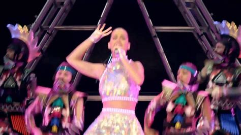 Katy Perry Intro Roar Live At The Prismatic World Tour