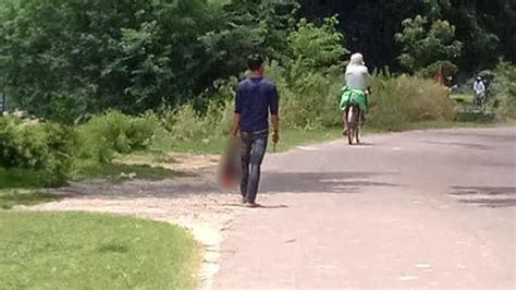 Man Beheads His Sister ప్రేమించిందని చెల్లి తల నరికిన అన్న ఆ తలతో