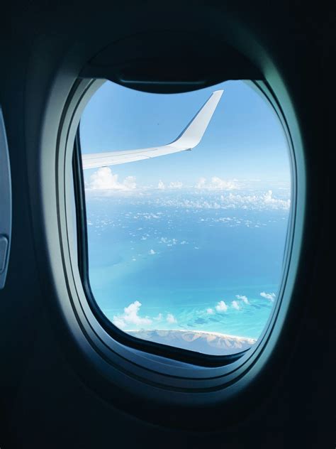 낮 동안 푸른 하늘에 흰 구름 사진 Unsplash의 무료 여행하다 이미지