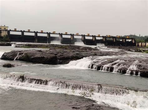 Pune News खडकवासला धरणातून पाण्याचा विसर्ग सुरू पुणेकरांना सतर्कतेचा