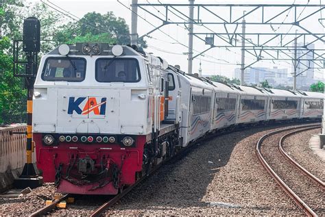 Update Terbaru Jadwal Dan Harga Tiket Kereta Api Surabaya Jakarta Juli