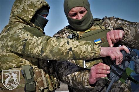 Аеророзвідники знищили спостережний пункт росіян на Донбасі ВІДЕО