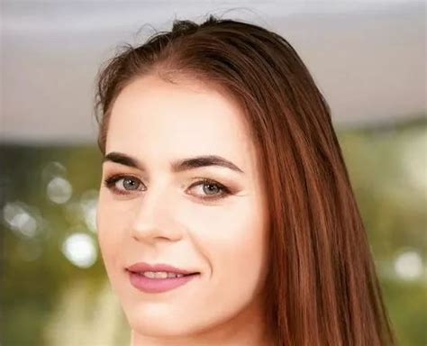 Nensi Fox Biographywiki Age Height Career Photos And More