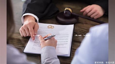 越南新娘结婚3个月后离家出走，男子找中介公司追讨20余万元“媒人费”凤凰网视频凤凰网