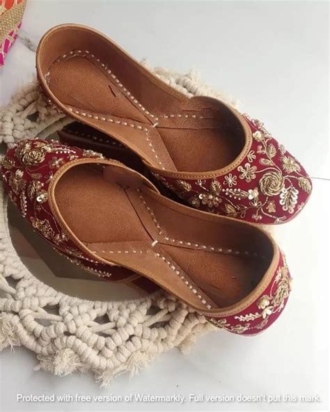 Artisan Elegance Handmade Red Jutti For Ladies Leather Bridal Jutti