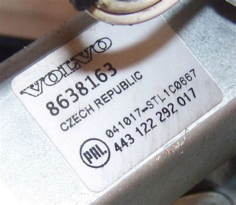 VOLVO XC90 SILNICZEK WYCIERACZKI TYŁ KLAPY 8638163 - Shrot.pl