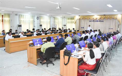 မန္တလေးတိုင်းဒေသကြီး ဝန်ကြီးချုပ် ဦးမျိုးအောင် မန္တလေးတက္ကသိုလ် ရာပြည့်သဘင်စည်ကားသိုက်မြိုက်စွာဖ