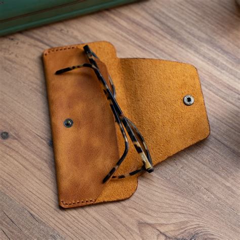 Minimal X Design Camel Gözlük Kılıfı Minimalist Tasarım Gerçek