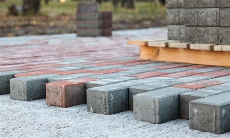 W jaki sposób obliczyć ilość potrzebnej kostki brukowej