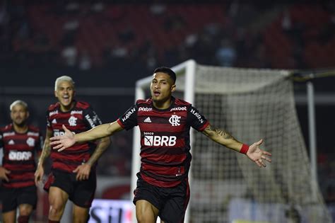 Vélez Sarsfield x Flamengo onde assistir horário e escalações