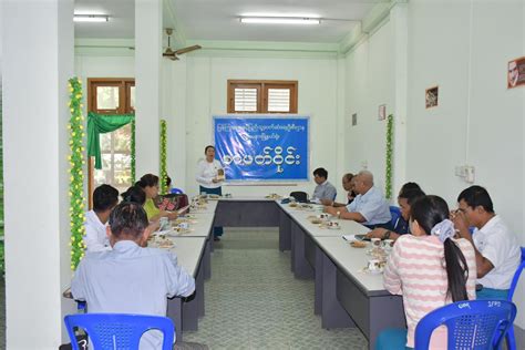 ပျဉ်းမနားမြို့နယ် လူထုအခြေပြုဗဟိုဌာန Community Centre ၌ Book Club အဖွဲ့ဝင်များဖြင့် စာဖတ်ဝိုင်း