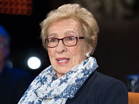 Holocaust Survivor Eva Schloss Stepsister Of Anne Frank Dies At 96