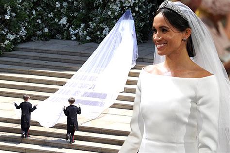 Meghan Markle Wedding Dress Photos Bride Wears Givenchy Gown Be Designer Clare Waight Daily Star