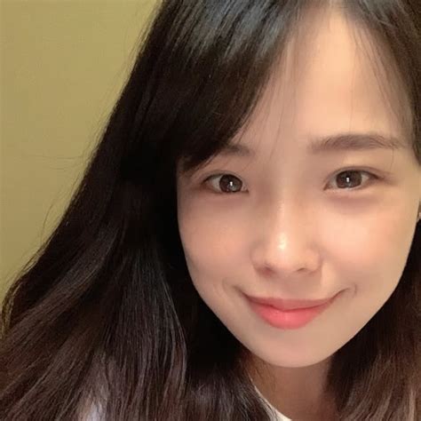 홍윤미 Hong 0103 Threads Say More