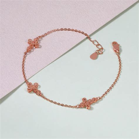 Sparkling Looped Square Symbol Gold Chain Bracelet For Women Priced