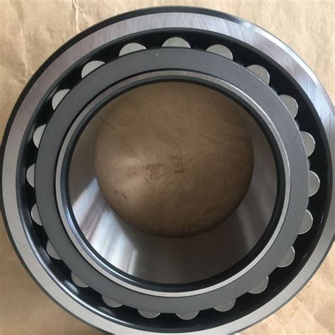 China Heavy Duty Double Row Spherical Roller Bearing 22224 Cc W33 22224