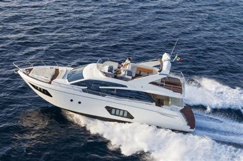 巡游机动游艇 60 Fly Absolute Yachts 飞桥 Ips Pod 3舱