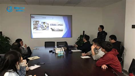 科技赋能探索迈步外骨骼机器人照进现实的奥秘 迈步机器人 Walk with MileBot