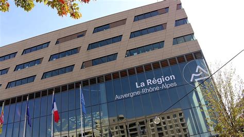 Le Conseil Régional Dauvergne Rhône Alpes évacué Après Une Alerte à La