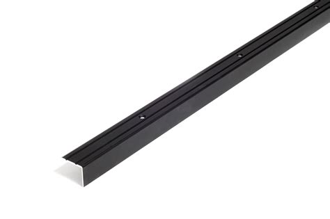 TRAPPKANTLIST MED SKRUV X MM SVART ANODISERAD SPÅRAD MM Duuri Oy